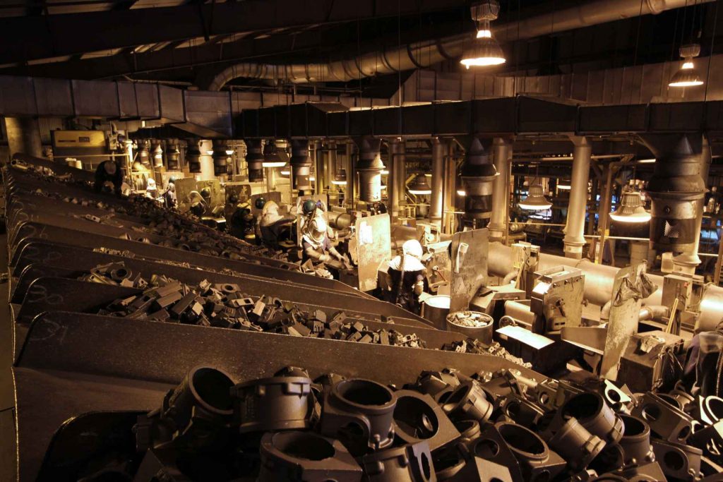 Finishing & Internal Cleanup & Shakeout - ACME Foundry